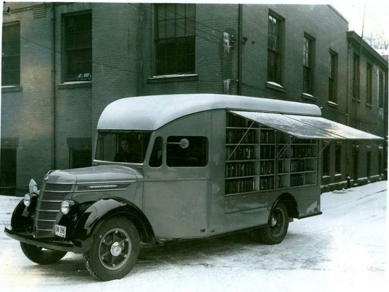 History of the Bookmobile – Warren-Trumbull County Public Library